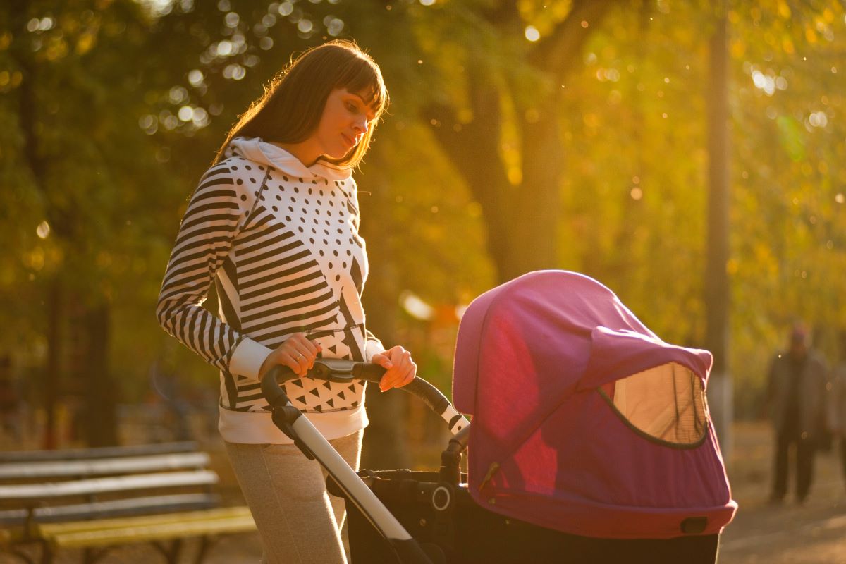 Pram vs stroller: Which Is Right for Your Baby and You? | NewFolks