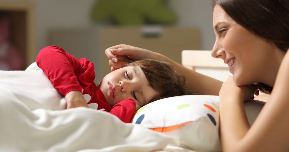 How To Get Toddler To Sleep In Own Bed NewFolks how-to-get-toddler-to-sleep-in-own-bed-newfolks