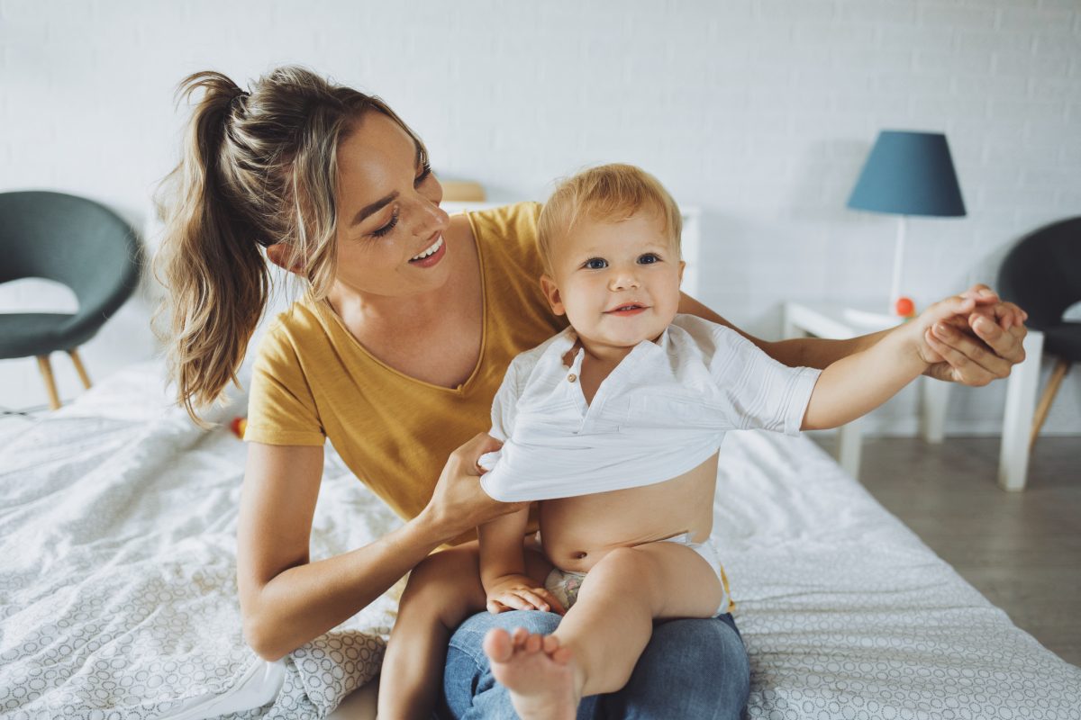 Here's how to properly dress baby in warm and cold weather | NewFolks